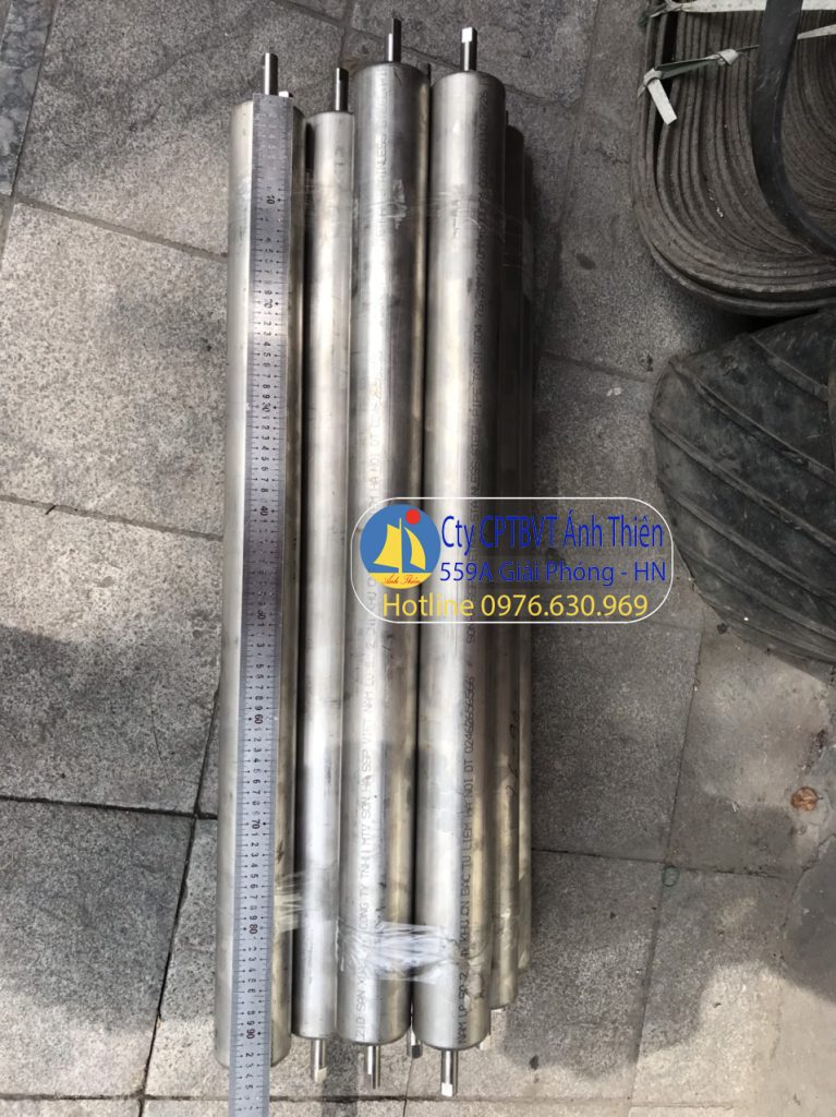 Con lăn INOX Kích Thước: ĐK D76 x Dài 940 x Tổng trục dài 1050mm, trục 17